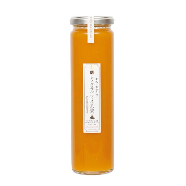 牛乳で割って飲む、昔懐かしいミックスジュースの素。マンゴー、バナナ、もも、みかん、パイナップルを使用し、濃厚な果実が楽しめる味わいに仕上げました。また果肉の食感を残し、飲むというより食べるに近い感覚のドリンクです。牛乳で割る以外にも、フルー...