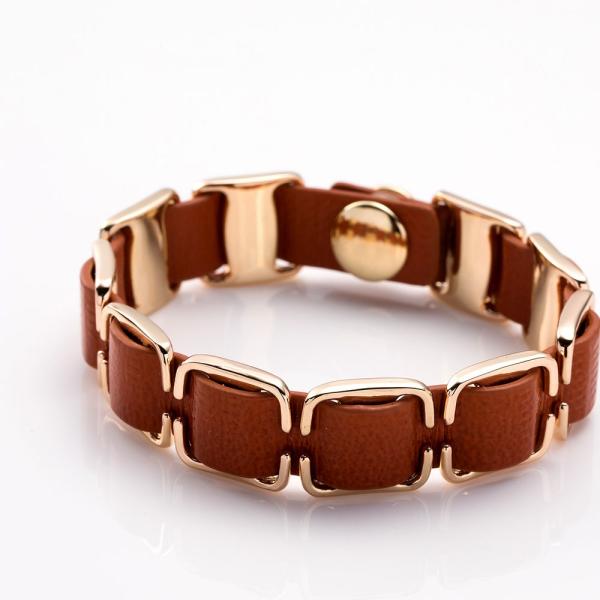 材質：本革、合金カラー：オレンジレザー横幅(cm) ：1.3cm全長(cm)：19cm厚み(mm)：4.3mm重さ(g)：22g各種サイズの±0.5mm程度の誤差はご了承ください。またこれにより同一規格商品でも使用する玉数に違いがあることが...