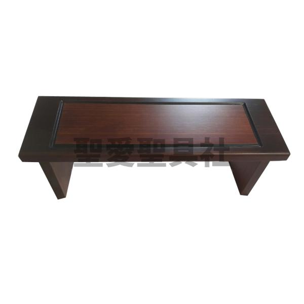 ●祈祷台(洗礼台) H-536●サイズ：幅42ｘ奥行き14ｘ高さ13〜14cm●祈祷中体が前に倒れるのを防止して体に負担をかけない角度になっています。●正座椅子で使ってもいいです。●折りたたみ式で保管、移動が便利です。●専用の袋が付いていて...