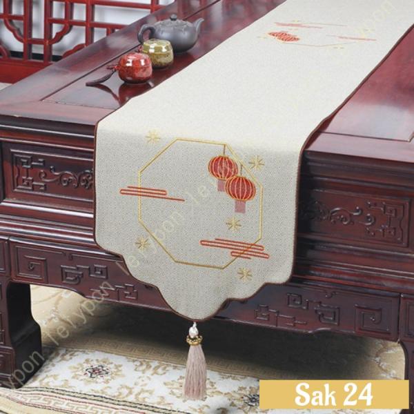 ★テーブルの中央にさらりと敷きこむだけで、ぐっとお洒落な雰囲気を作り出してくれるテーブルランナー。★柔らかく、耐久性があり、環境に優しい、ガラスや陶器の食器、花瓶なども安心して置けます。★テーブルを傷や汚れから守り、敷くだけで明るい雰囲気に...