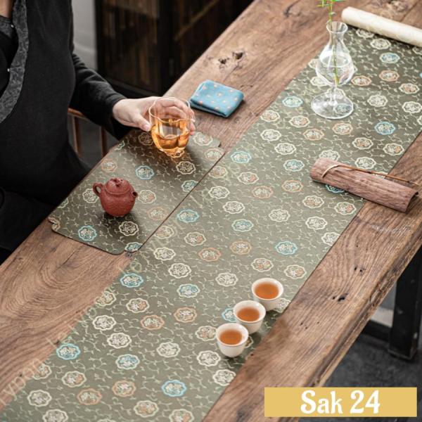 ■製品詳細：【サイズ】：23*50cm(マット)  200*28 cm  前2種の色はマット、後2種の色はテーブルフラッグの選択肢  【個数】：1枚組★ワンランク上のテーブルコーディネートいつもの食卓をワンランク上に格上げしてくれるテーブル...