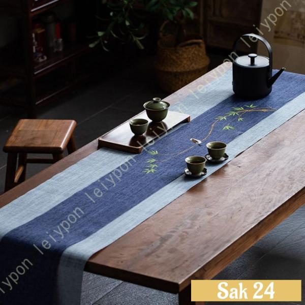 【材質】：ポリエステル製【サイズ】：A=200*20cm＋200*30cm、B=200*20cm＋200*40cm、C=300*20cm＋300*30cm、D=300*20cm＋300*40cm　★テーブルの中央にさらりと敷きこむだけで、ぐ...