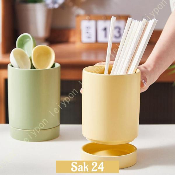 商品の説明オシャレな箸立て【製品】A=約10.3*14.5cm（1個入り）。材質：セラミック素材。具体的な製品とサイズは画像の説明を見てください。注意：製品は箸置きに限り、他の撮影品は含まれていません！ 1.多機能収納：箸、スプーン、調理ツ...