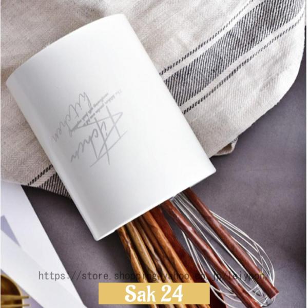 【商品仕様】オシャレな箸立て 製品：約100*132mm。A=2個入り。材質：ステンレス製。具体的な製品とサイズは画像の説明を見てください。注意：製品は箸置きに限り、食器は含まれていません！ 【大容量で丈夫】大容量の収納が可能な容器で、お箸...