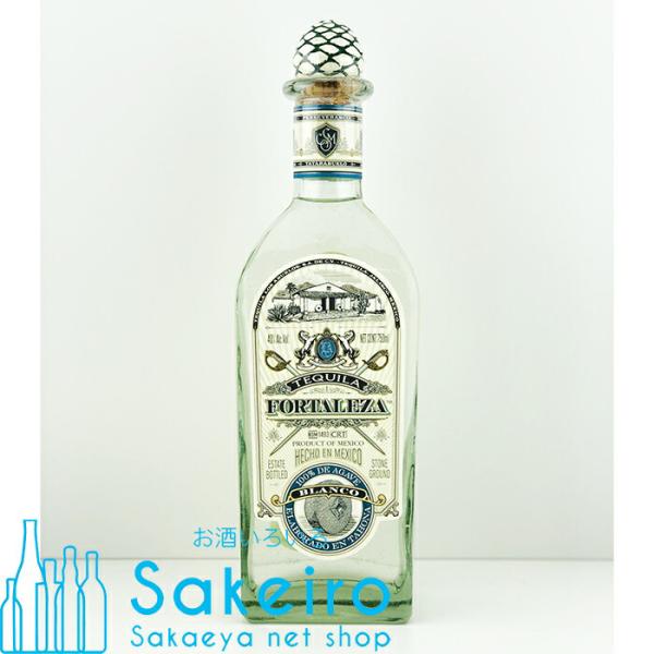 メキシコ・ハリスコ州、バジェス地方のテキーラの名門サウザ家の5代目ギレルモ・エリクソン・サウザが祖父の時代の伝統的な製法を守り、2005年から丁寧にテキーラづくりを行っています。蒸溜後、樽での熟成は行わず、ステンレススチールのタンクで落ち着...