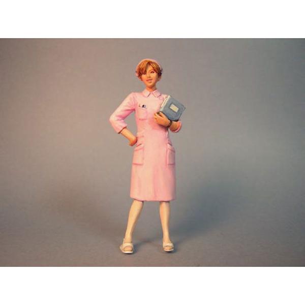 オーロラモデル社製　未塗装キット　1/32スケール（人の身長が約5センチ前後）・全高52mm・ホワイトメタル製・全4パーツのキット・原型製作： Kiyoshi Tsuda写真はメーカー提供の塗装済み参考作例です。周囲のジオラマは付属しません...