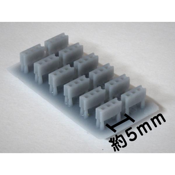 梅桜堂（ばいおうどう）社製　未塗装キット　1/83スケール（1/87〜80にもおすすめ）　人形の身長が約2cmサイズコンクリートブロック品番：AC-020-83U入数：12個セット材質：UVレジン（3D出力品、洗浄、二次硬化済み。）※サポー...