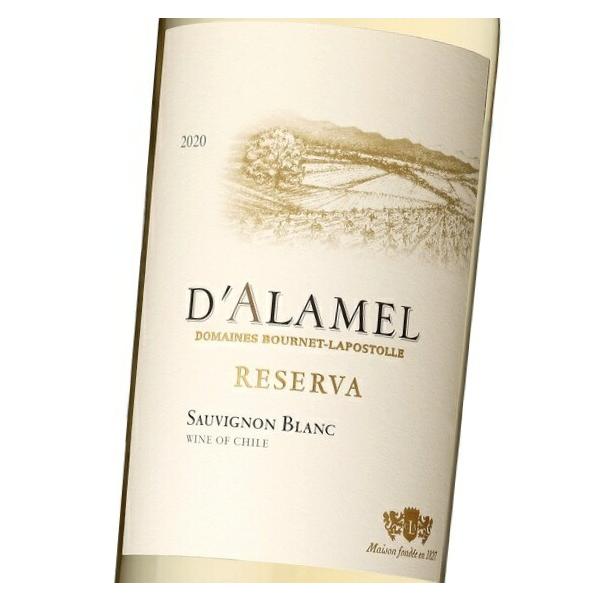 　『ダラメル』はラポストールのエントリーレンジながら有機栽培の畑中心に葡萄を調達し、光学式選果台、自然酵母での発酵、赤はフレンチオークを使用するなど高級クラスと遜色のない品質を実現しています。　グリーンがかった明るい黄色で白や黄色の花、白桃...