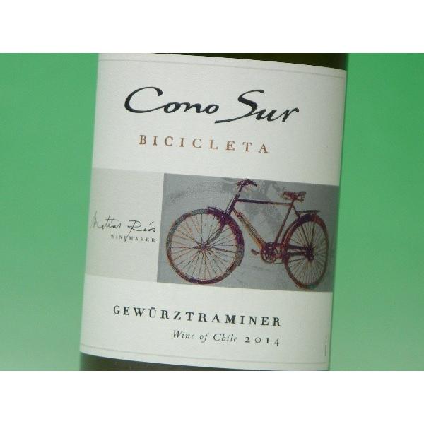 『BRIO』2009年2月号で「ネットで買える1000円ワインのベスト」に選ばれたワイン。勝山氏「上手く仕上げているよね。コノスルの底力を見たね」椿氏「口に入れた時一瞬重たいかな、っと思ったけど、すーっとおだやかに広がっていきますよ」などの...