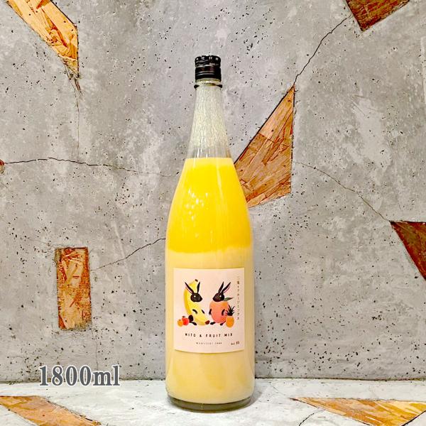 昔懐かしい甘く濃厚なミックスジュース。蔵元さんが小さい頃から飲んでいた味わいをお酒で再現いたしました。バナナ、マンゴー、リンゴ、パイナップル、オレンジなどたっぷりの果実を使用し、さらに牛乳を加えることでまろやかでコクのある口当たりに。香料・...