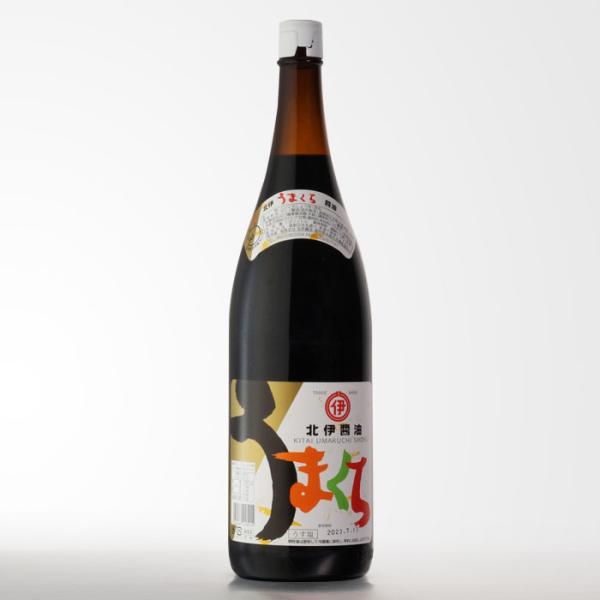 素材の色や風味を大切に仕上げ、料理を選ばない醤油です《商品データ》商品名：うまくち うす塩 (こいくち醤油)名称（食品名）：醤油・(こいくち醤油混合)容量：1800ml製造元：有限会社　北伊醤油■様々な用途でご利用いただけます。御祝 結婚祝...