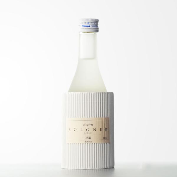 《商品データ》商品名：ソワニエ　純米吟醸容量：300ml度数：15度原産国・産地：日本・熊本県製造者：通潤酒造■様々な用途でご利用いただけます。御祝 結婚祝 引き出物 出産祝 内祝 新築祝 快気祝 成人祝 贈答品 御礼 お中元 お歳暮 お年...