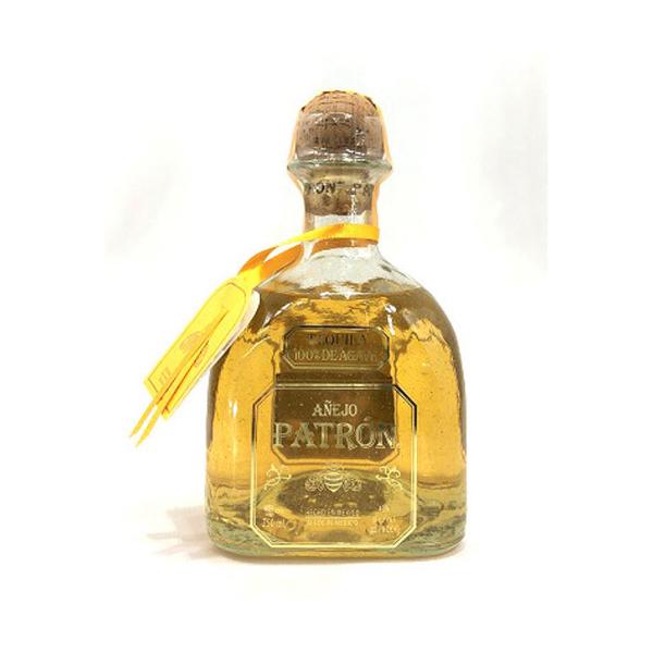 アメリカのスターやセレブが愛飲しそれが口コミで広がり一躍知られるようになったと言われるパトロン社の高級シルバー・テキーラ。「アネホ」は熟成期間の異なる原酒を、ホワイトオーク樽で最低１２ヶ月以上のマリッジングを行い、独自の技術でブレンドさせら...