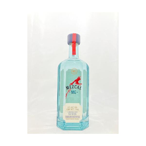 「MG」は、アカ゛ヘ゛「セニーソ」100%の上質なメスカルをヘ゛ースに伝統的なシ゛ンのホ゛タニカル8種に加え、4種のメキシカンホ゛タニカルを使い、メスカルとジンの2つの世界を融合した「メスカルジン」です。伝統的なメスカル・デ・ペチュガ（胸肉...