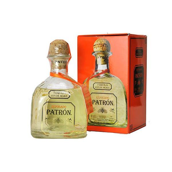 アメリカのスターやセレブが愛飲し、それが口コミで広がり、一躍知られるようになったと言われるパトロン社の高級テキーラ・パトロンのレポサド。◆Patron Reposado tequila　パトロン　レポサド　容量：750ml　度数：40度　箱...