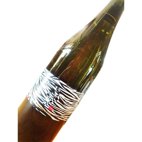 古伊万里の中でも生酒は極々少量出荷。ピチピチ感あふれる活性生酒です。プロパルジョンとは「推進力」を意味します。逆風に負けず力強く前に進んでゆくための活力なるべく命名されました。