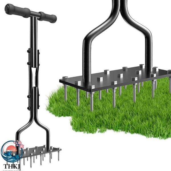 ?簡単な土壌浸透：当社の芝生エアレータースパイク手動ツールを使用して、健康な芝生を簡単に実現します。上げられた脚と頑丈な釘を備えた頑丈な無溶接 U 字型デザインと付属のハンドルにより、地面や緩い土壌に簡単に挿入できます。?庭の健康状態の改善...