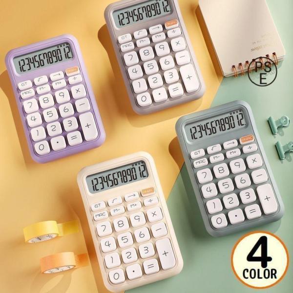 大型ディスプレイ搭載！一目で分かる大きな数字が使いやすい♪ポップでかわいいデザイン☆電池式＆12桁の電卓です。【サイズについて】画像をご参照ください。【素材について】ABS他【カラーについて】生産ロットにより柄の出方や色の濃淡が異なる場合が...