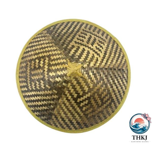 1.素材： 竹，五徳サイズ(頭サイズ)約56cm?58cm，笠 直径約42cm2.素材構成: 100% 素材構成比情報なし(分類外繊維(竹))3.雨降りの場合、まわりの布が色落ちする可能性がございます。4.伝統的な日除け、雨具です、農作業に...