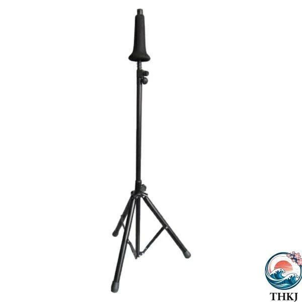 説明:特徴: 折りたたみ式のコンパクトな脚のトロンボーン スタンド.ポータブルでギグのセットアップが簡単.対象:アルトトロンボーン.テナートロンボーン.バストロンボーンに適用.調節可能: 104-128cm から調節可能な高さ.コンパクトに...