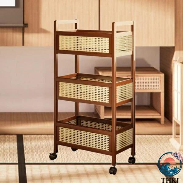 説明:[素材]3段ローリング収納オーガナイザーは木製フレームで作られており.軽量で丈夫な構造で.お手入れが簡単です. [サイズ情報]移動可能な床置き収納バスケットラックの寸法は約50cmx26cmx93cm/19.69インチx10.24イン...