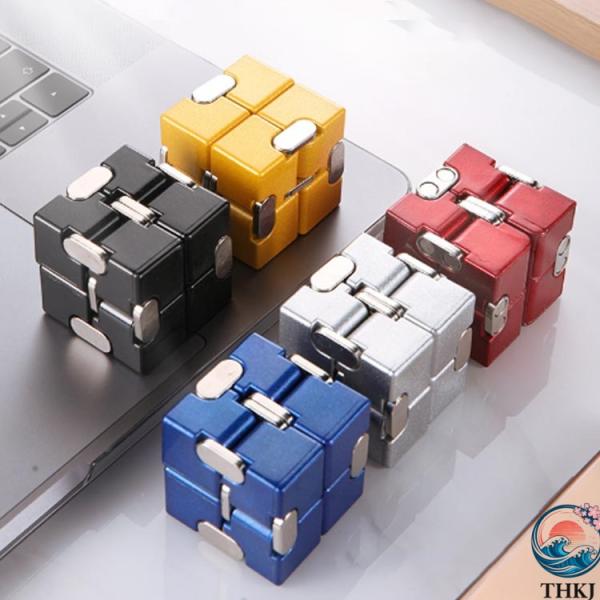 インフィニティキューブ 無限キューブ ストレス解消 グッズ ストレス発散グッズ 立体パズル インフィニティ フィジェット キューブ アルミニウム合金 脳トレ 集