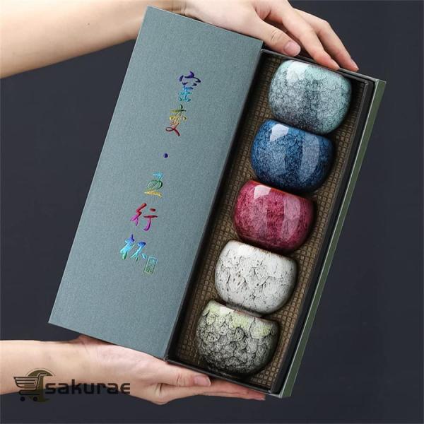 【高品質材質】磁器の質は繊細で透き通っていて、器の形は美しく?雅です。すっきりとした色合いで、精巧な形をしています。器は洗練されて、丸くて質があって、盃の壁は滑らかで、控えめで清新です。【特徴】陶器で肌のきめが細かくて、釉薬を掛けるとさらに...