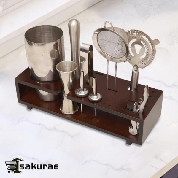 説明:[頑丈で信頼性が高い]: このカクテル シェーカー ラックは高級竹で作られており.頑丈さと安定性を保証します. [スペースを節約]: 当社のバーテンダーキットスタンドは.ほとんどのバーツールを収容できるように設計されており.バー機器を...