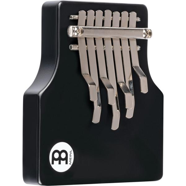 SOLID SERIESSOLID KALIMBA  KA7-M-BK / BLACK , MEDIUMカリンバは木箱に取り付けられた金属の振動版(リード)を親指ではじいて演奏すると、素朴で美しい金属的なサウンドを奏でます。音を出すのが簡単...