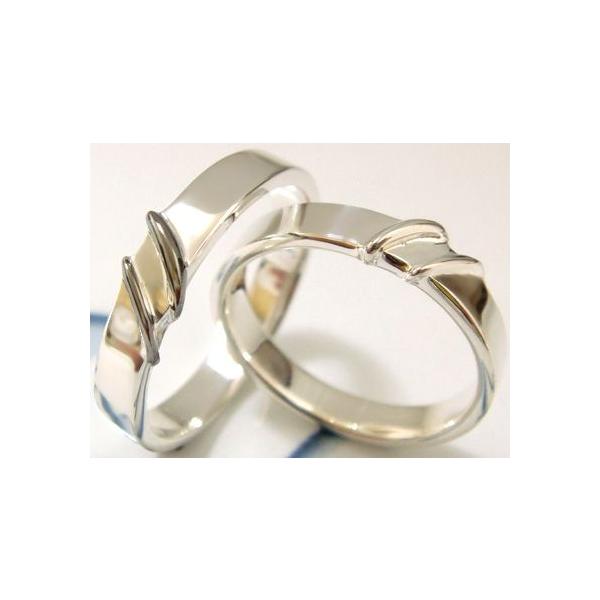 スタッフコメントやわらかい輝きシルバー925&amp;シルバー925にスタイリッシュブラックをコーティングした2本ラインをやわらかく盛ったシンプルなリング！重ね付けなどバリエーションも楽しめるつけやすい商品。他にもカラーが豊富で何個も欲しく...