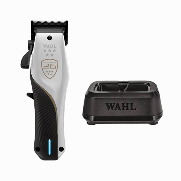 ※※※【予約商品】７月中旬〜　入荷次第発送いたします。※※※大人気のWAHLヴェイパー　数量限定商品ホワイト＆ブラックのスタイリッシュなボディに、ゴールドのロゴが目をひくデザイン！シングル・ロープロファイル・チャージスタンドが付いたお得なセ...
