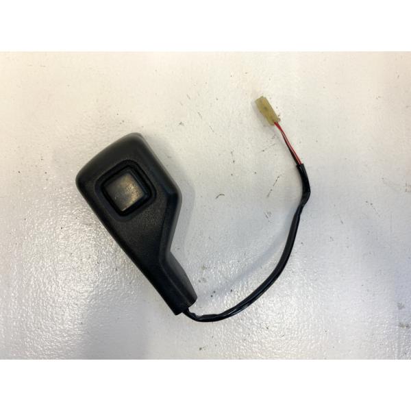 車名：三菱車種：ミニキャブ　ダンプグレード：エンジン：3G83オプションコード：外装色コード：W74内装色コード：69H 000トランスミッション：5MT排気量：660駆動：4WD型式：V-U42T型式指定：06759類別区分：0171年式...