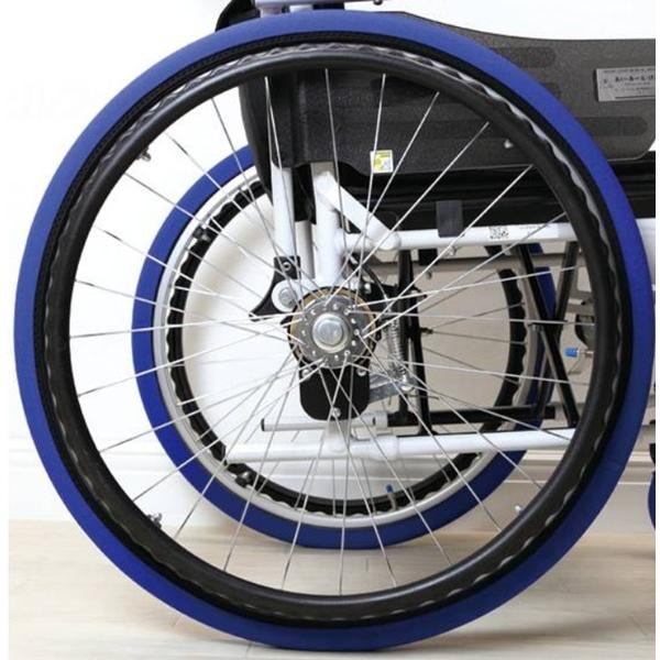 ●車椅子後輪用ホイルソックス●適応車輪サイズ／大：24〜23インチ中：22〜20インチ特中：19〜17インチ小：16〜15インチ特小：14〜13インチ●材質／ナイロン地CRスポンジ●重量／中：125g、2本1セット●特徴／・車椅子の汚れを室...