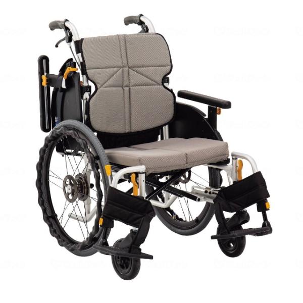 ※沖縄・離島への送料は別途お見積りとなります。　沖縄・離島への送料は後ほどメールにてご案内させていただきます。※配送時間のご指定は承る事ができません。※法人様までの配送は日曜配送を行う事ができません。●自走式車椅子●商品名／ネクストコア ミ...