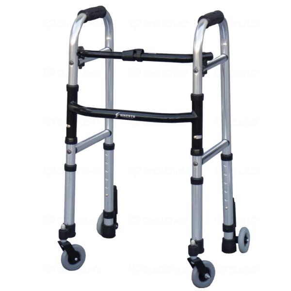 ●型番/WFM-4262SW3GW●サイズ/幅47×奥行40.5×高さ71〜83.5cm●重さ/3.1kg●最大使用者体重/100kg●材質/アルミ(一部スチール）●特徴/・キャスターが標準装備された超コンパクトサイズ歩行器・児童、円背また...