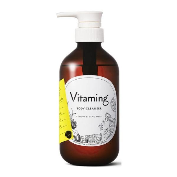 肌へのやさしさにこだわり、100％天然由来の洗浄成分と厳選した保湿成分を配合することですっきりとした洗い心地としっとりした潤いある肌を実感いただけます。また、7種類のビタミン、6種の植物エッセンシャルオイルなどビタミンを効率よくお肌に取り入...