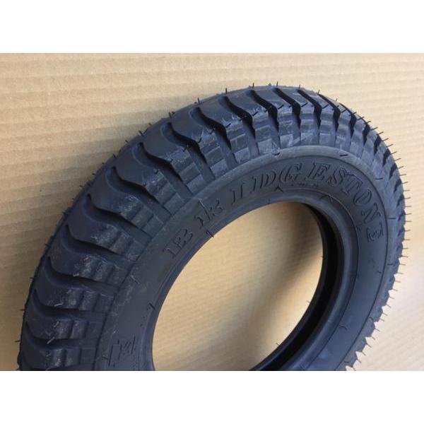■商品説明●ブリヂストン製タイヤ●一輪車、台車、荷車の補修部品として。※送料無料(北海道・沖縄・離島を除く) ■商品仕様タイヤ外径 　約366mm タイヤ巾 　約84mm プライ数 　2PR■部品構成（メーカー名）タイヤ 　ブリヂストン製