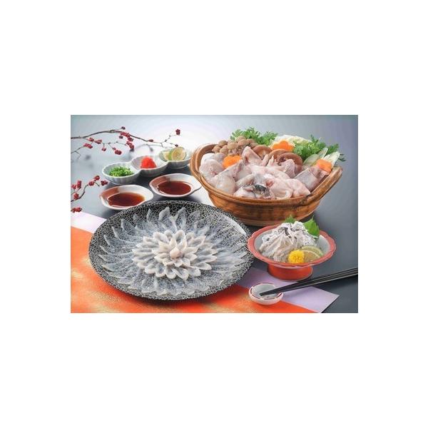 下関直送のふぐセット国産のとらふぐ（養殖）と真ふぐ（天然）を使った逸品一度食べたら忘れられない至福の料理本場のてっさ（刺身）とてっちり（鍋）をお楽しみください。是非、食してください。【内容】とらふぐ刺身×６０ｇ（２５ｃｍプラ皿）とらふぐ皮刺...