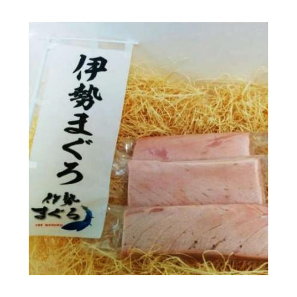 三重県産の伊勢まぐろを、赤身・中トロ・大トロの3種で楽しめる食べ比べセットです。短冊状にカットし、瞬間冷凍の凍眠加工を施した真空個包装タイプ。未開封のまま流水解凍して切り分けるだけで、お刺身として召し上がれます。内容量は赤身90/100g、...