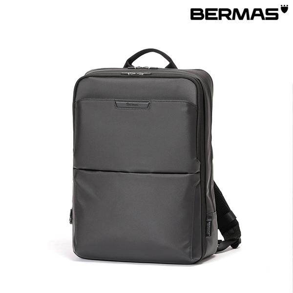 フレキシブルなワーキングスタイルを実現するバッグ短期出張をバッグひとつでこなせる衣類収納スペースを設けたガーメントタイプ。耐久性に優れた610Dコーデュラポリエステルの本体生地に、TPUコーティングを施し水や汚れに強い素材となっています。荷...