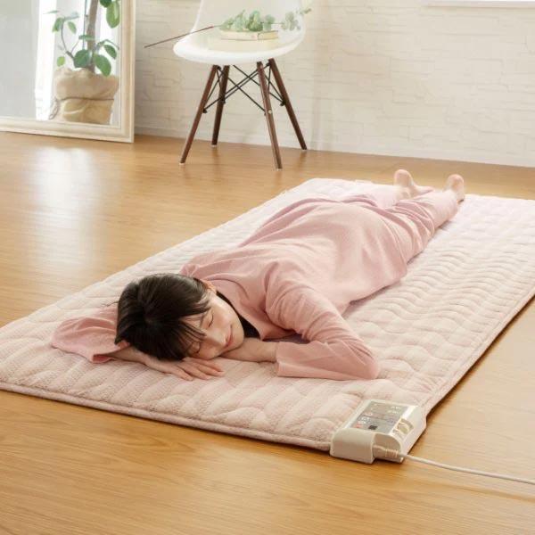 電位と温熱の2つの治療で身体の健康バランスを保ちます電位と温熱の2つの治療で身体の健康バランスを保ちます。3つの治療切り換え 1． 電位コース（電位治療）マイナス電位の作用が血流の循環と身体の調整機能に働きかけます。身体をリラックスさせ、疲...