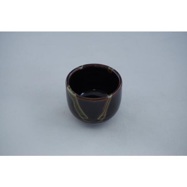 サイズ:φ5×H4cm 容量:30cc日本製　美濃焼実店舗でも販売しておりますので、在庫数の変動がございます。ご注文時に欠品や再入荷待ちとなる可能性がございます。事前に連絡頂けれは、正確な在庫数を連絡致します。窯の温度状況や作成状況などによ...