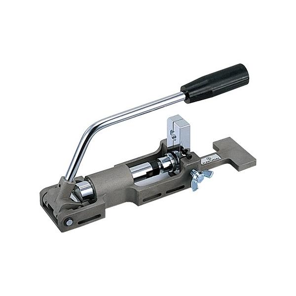 ●カクダイ製品●スーパーつば出し工具　６０８１●１６．０/１６．８/２０．０　ミリ　３サイズのつば出し可能●特殊カム採用により加締ストロークが一定●作業者による加工のバラつきが少ない安心設計●キャリーケース付属■沖縄県・離島は別途送料が掛か...