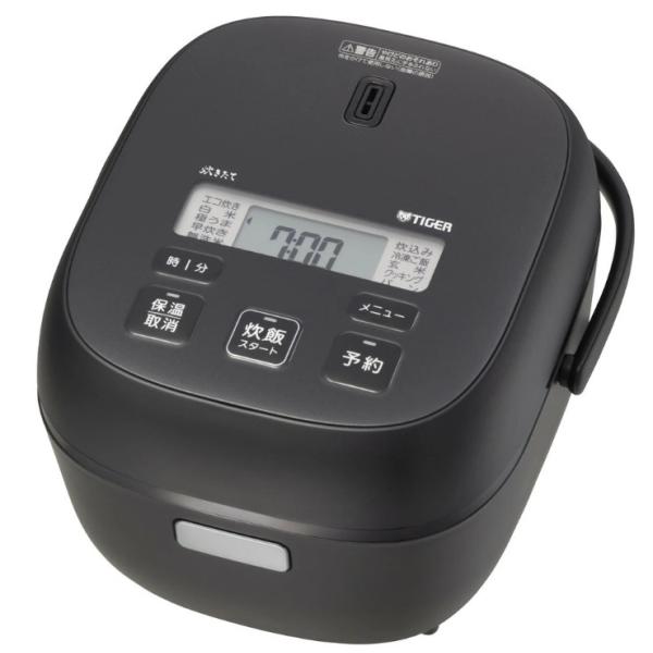 タイガー魔法瓶「炊きたて」JBS-G055-KMは、3合炊きのマイコン炊飯器です。土鍋コート特厚釜（厚さ3mm）が遠赤外線効果でごはんの芯までふっくら。少量でもムラなく炊け、早炊きやエコ炊きにも対応。パンや煮込み料理など多彩な調理も楽しめま...