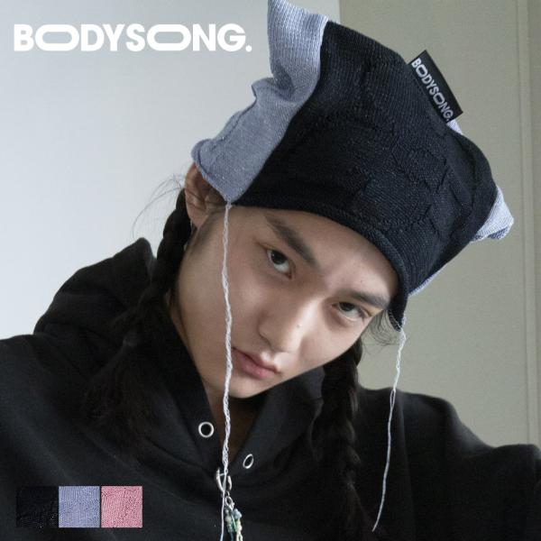 ■アイテム説明PATCHWORK FLORAL KNIT CAP / BS260707このニットキャップは、オリジナルの花柄をパッチワークのように組み合わせた、遊び心あふれるアイテムです。バイカラーに編地を組み合わせることで、奥行きのある表...