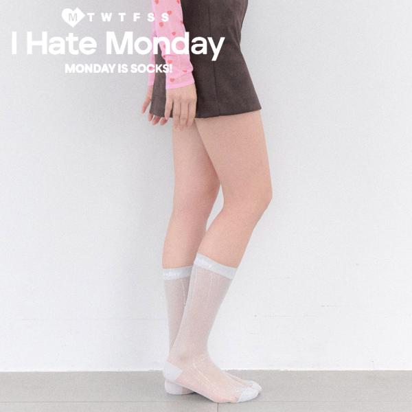 ■アイテム説明Sheer Glitter Knee Socks / シアーグリッターニーソックス / IHM26SS48ラメがきらめくシアー素材のニーハイソックス。<br><br>薄手で軽やかな履き心地に、リブ部分の...