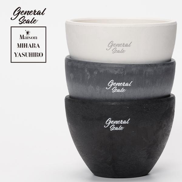 ■アイテム説明Recycled Plant Pot■基本情報■ブランドGeneral Scale - ジェネラルスケール -Maison MIHARAYASUHIRO(メゾン ミハラヤスヒロ)が作る環境的、社会的責任を多面的な観点から考慮し...