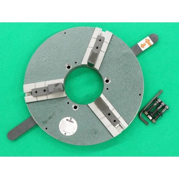 (株)カワタテック製ＷＰ型溶接用チャック特長・ポジショナーへボルトで簡単に取付られます。・芯出しがワンタッチで行えます。・把握範囲が広く、ワークの着脱が容易に行えます。下記サイズ別に商品ページがございます。当ページのサイズは商品名でご確認下...