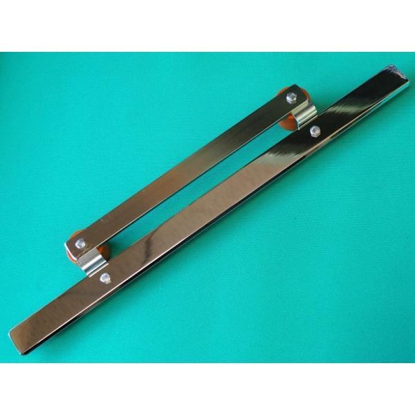 ガス溶断用のマグネット付き定規直線切断がきれいに切れます全長 50cm マグネット間のピッチ 27cm 重量 約 1,5kg メーカー　第一産業