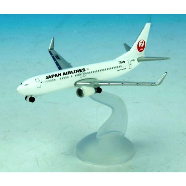 JAL B737-8  シュコー1/600のダイキャストモデルです。ギアとスタンド付きです。